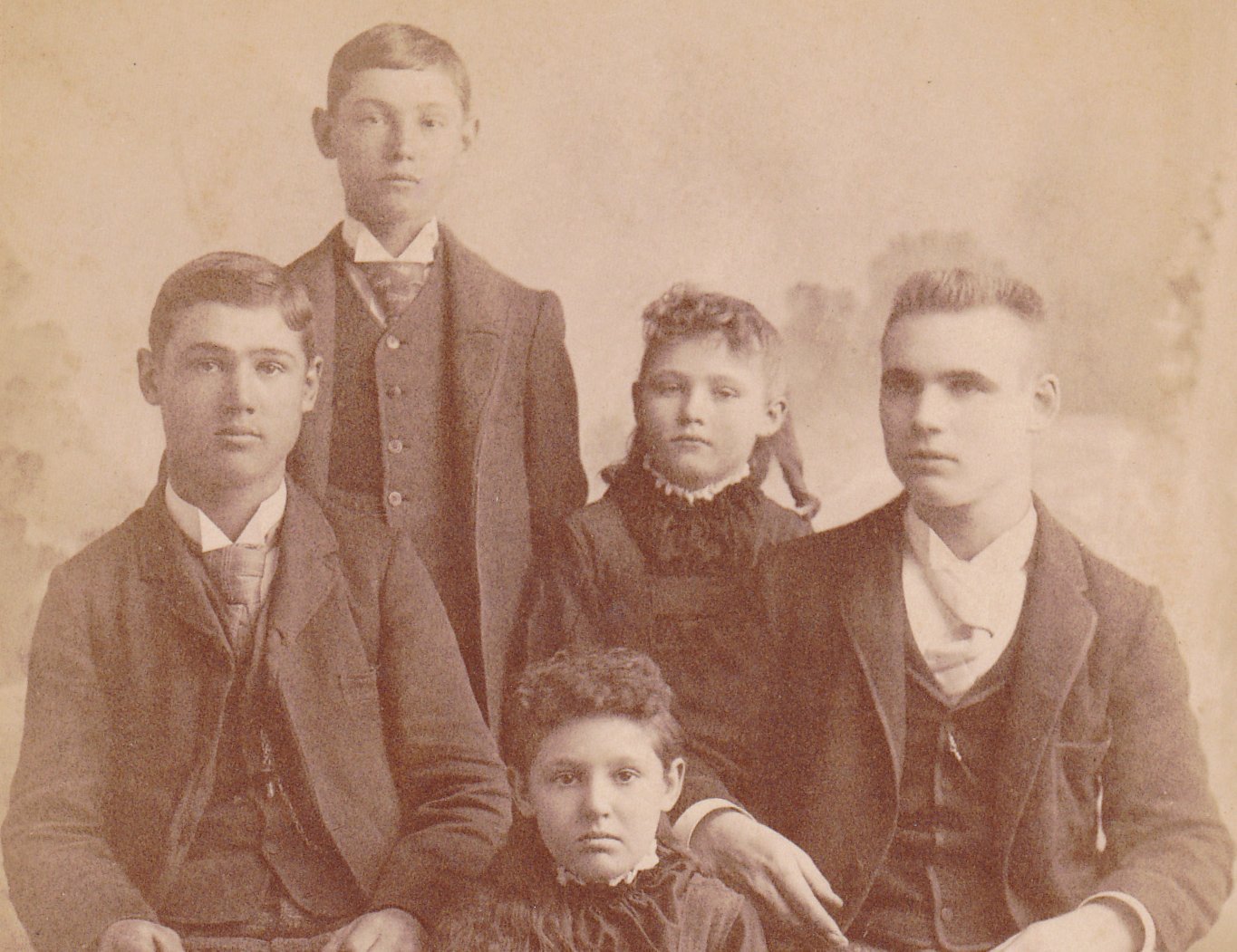 Victorian Children- 1800s Antique Photograph- Brothers and Sisters- Ca ...